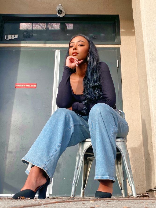 Ashley Elizabeth Whitfield – Content Creator